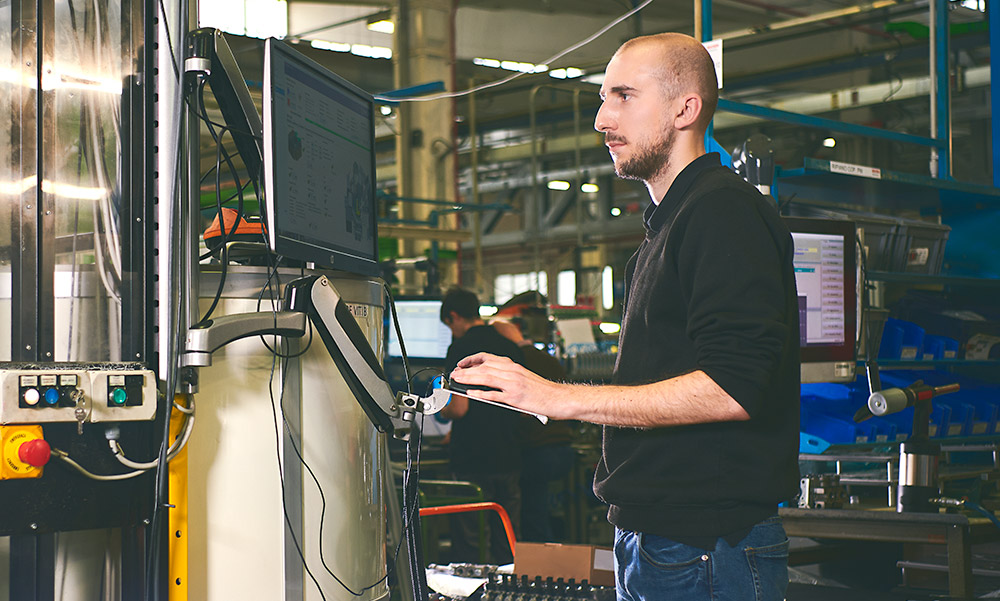 Come trovare un valido Programmatore PLC - Ricercamy